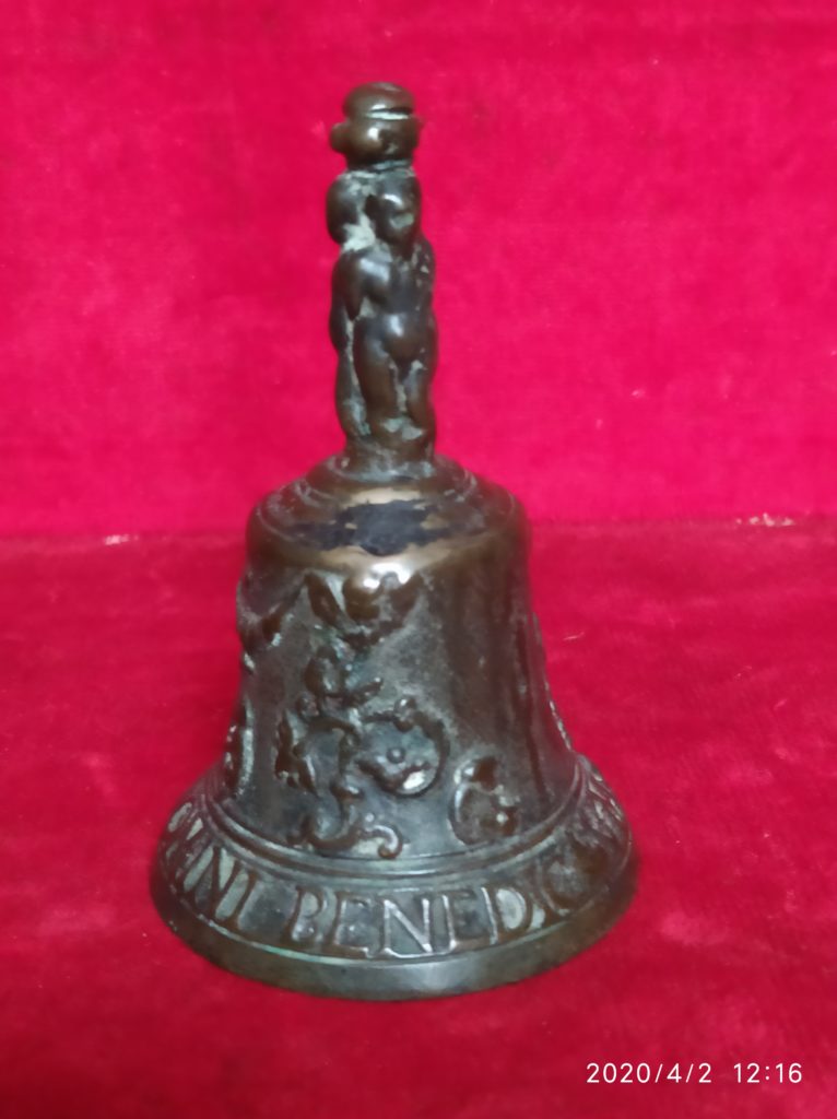 Clochette en bronze dite « de table » - Fanelli curiosités - objets d ...